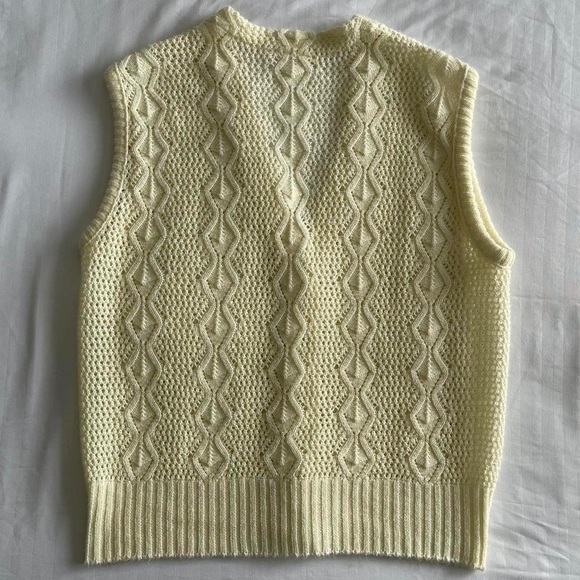 American Vintage | Tops | Vintage 7s Cream Knit Vest | Poshmark